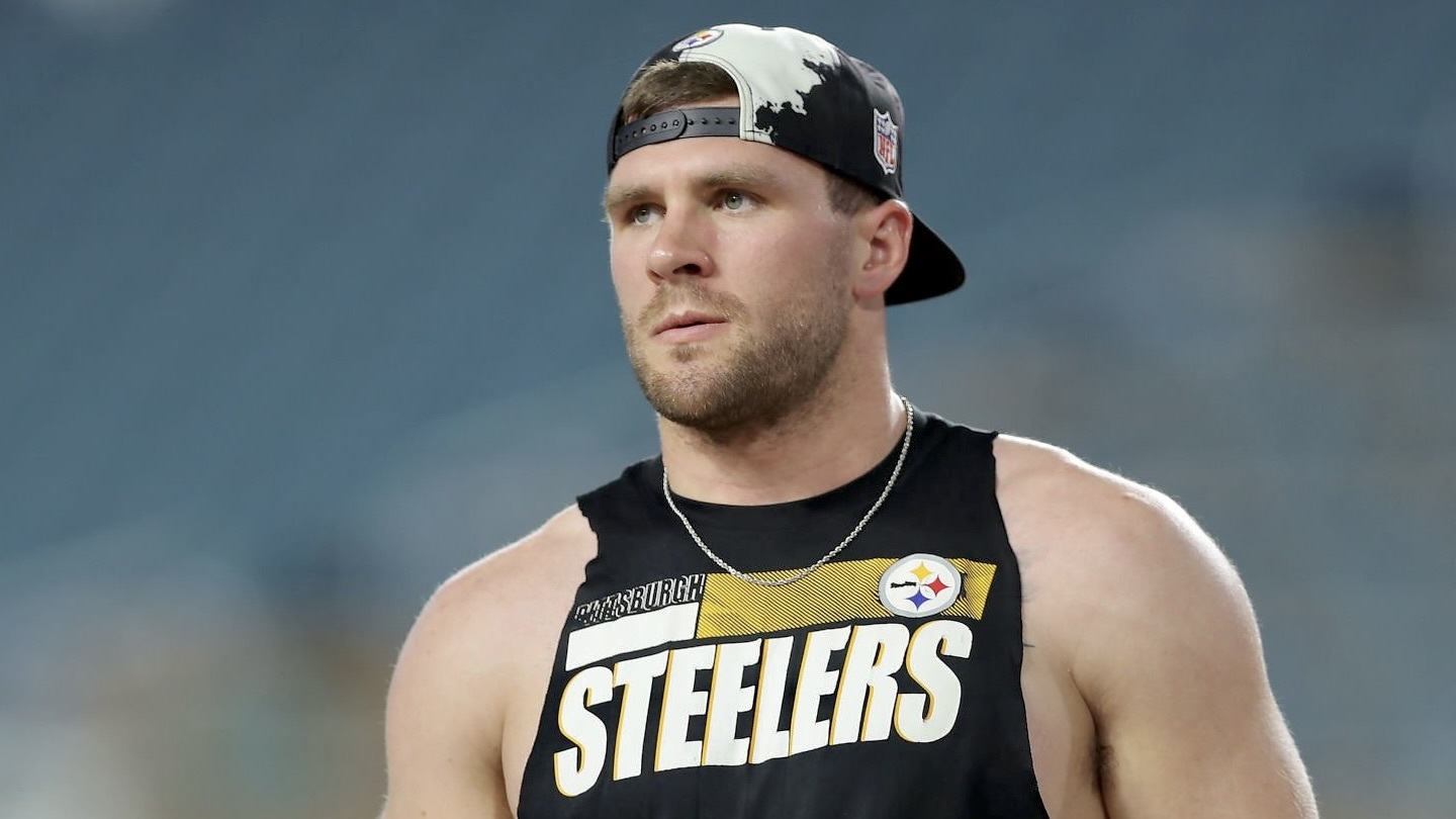 T.J. Watt works out on field prior to Steelers' loss in Miami