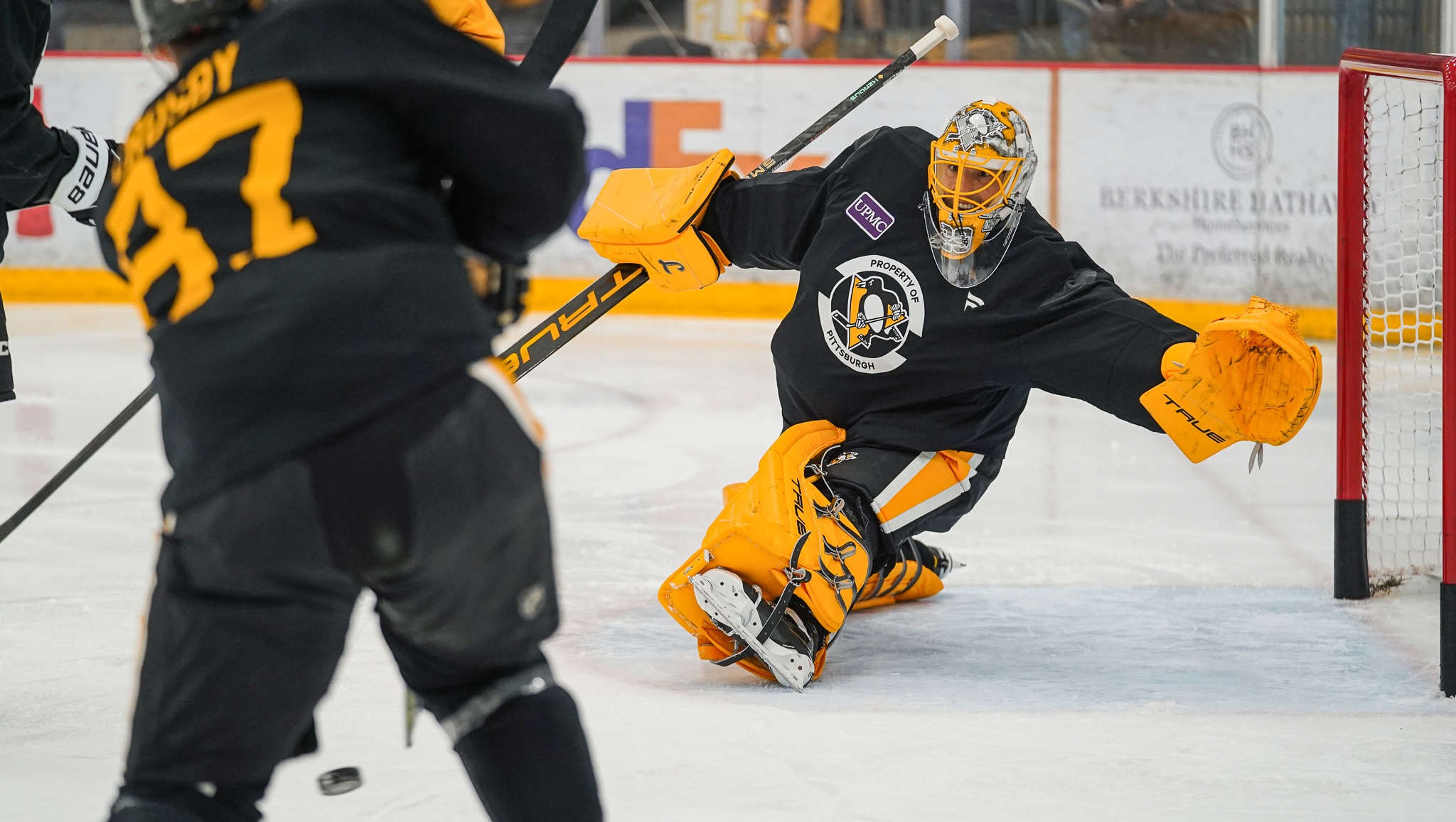 Marc-Andre Fleury happy to 'finish where everything started' with Penguins