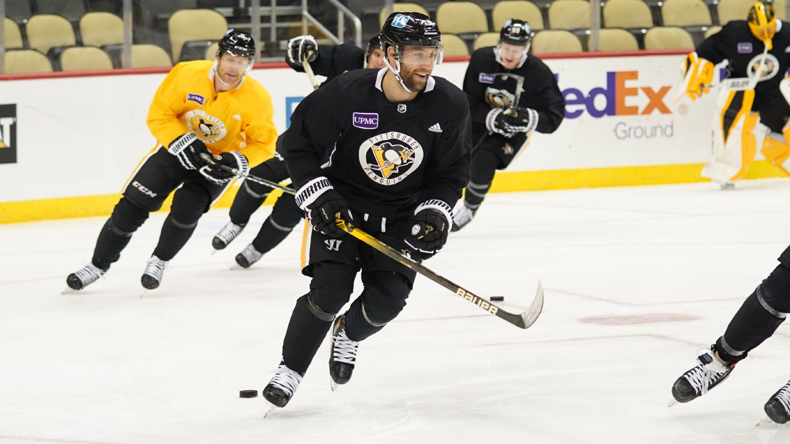 Jason Zucker practices on Penguins' No. 2 line, second power play