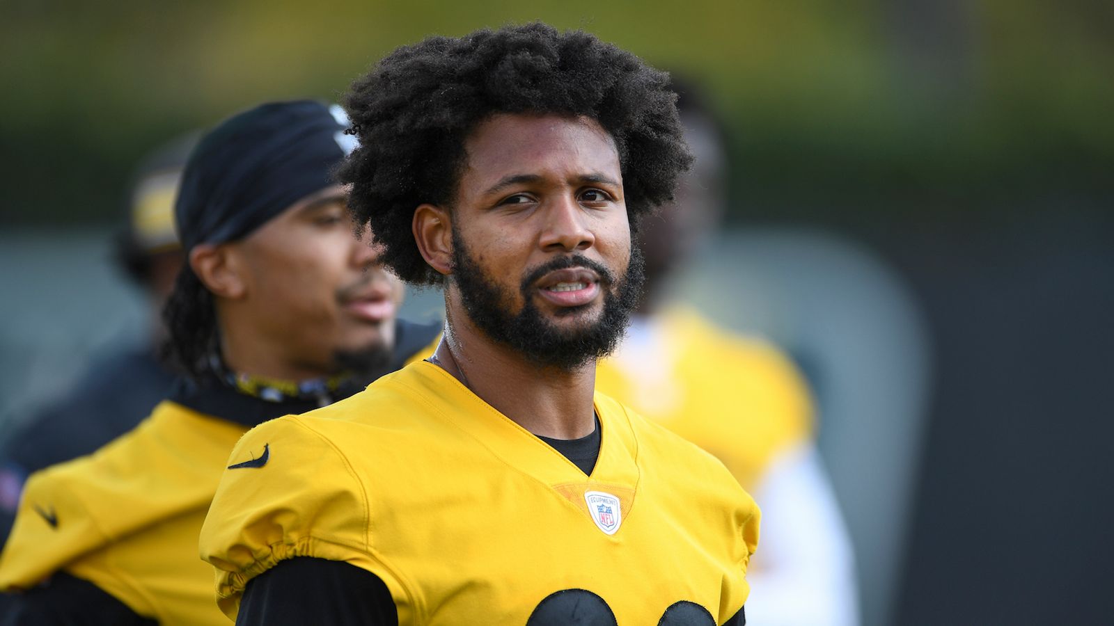 Steelers release Steven Nelson