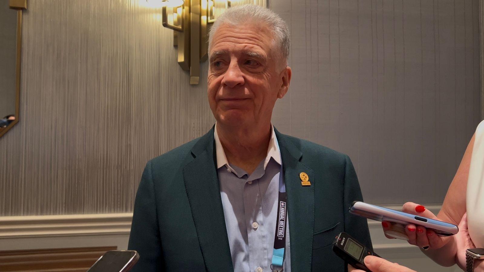 Art Rooney II says there are 'positive signs' that Aaron Rodgers signs ...