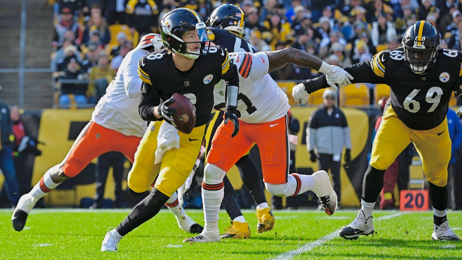 Kenny Pickett takes 'real ownership' of Steelers' offense