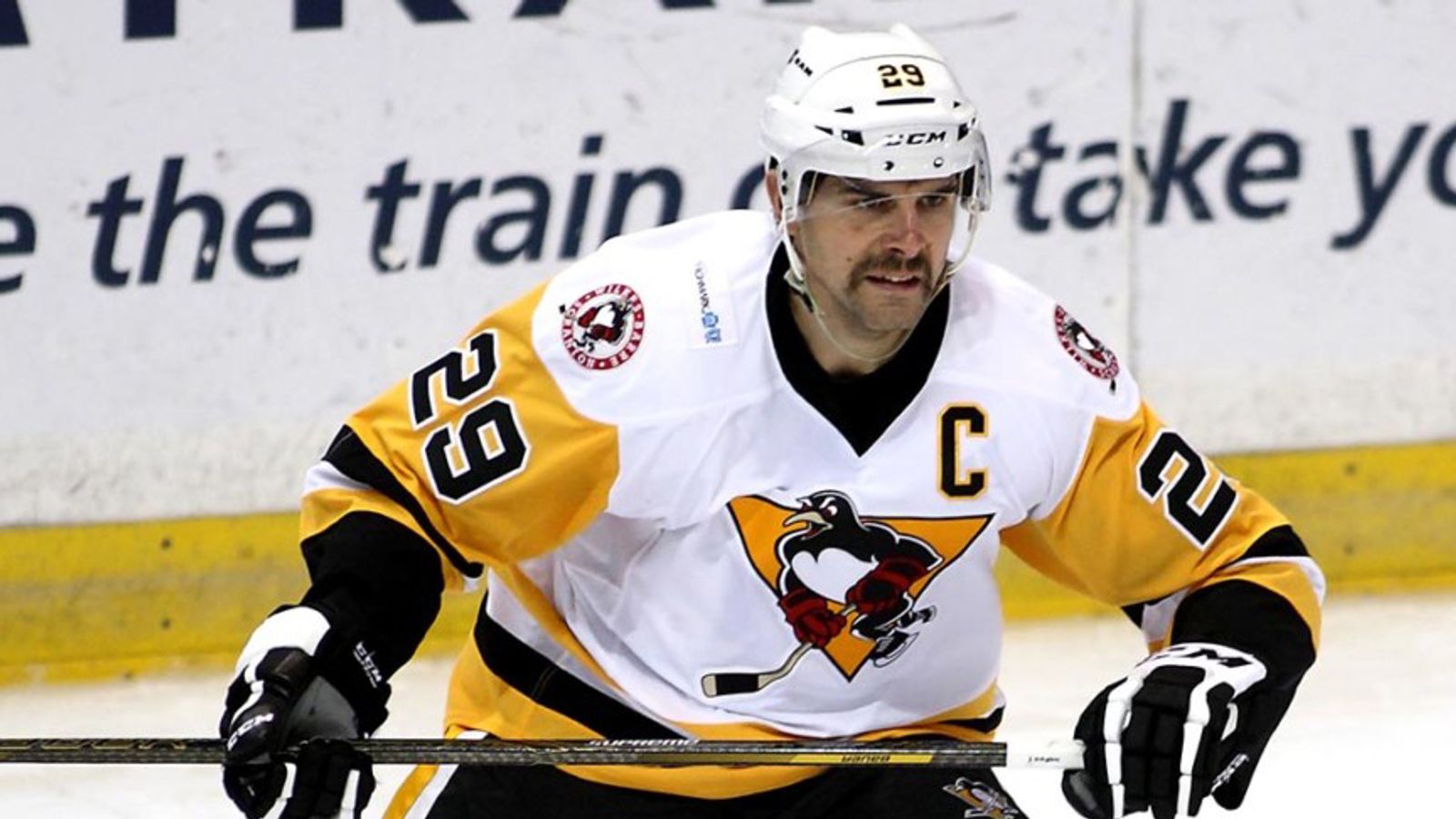 Penguins hire Kostopoulos for development