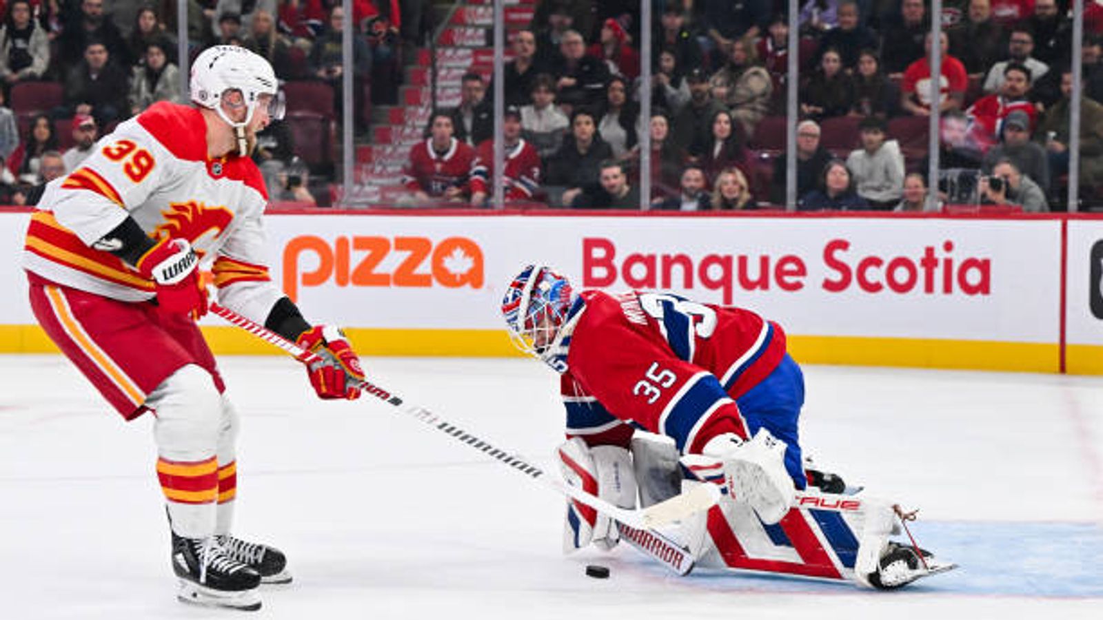 Penguins sign Anthony Mantha to one-year contract